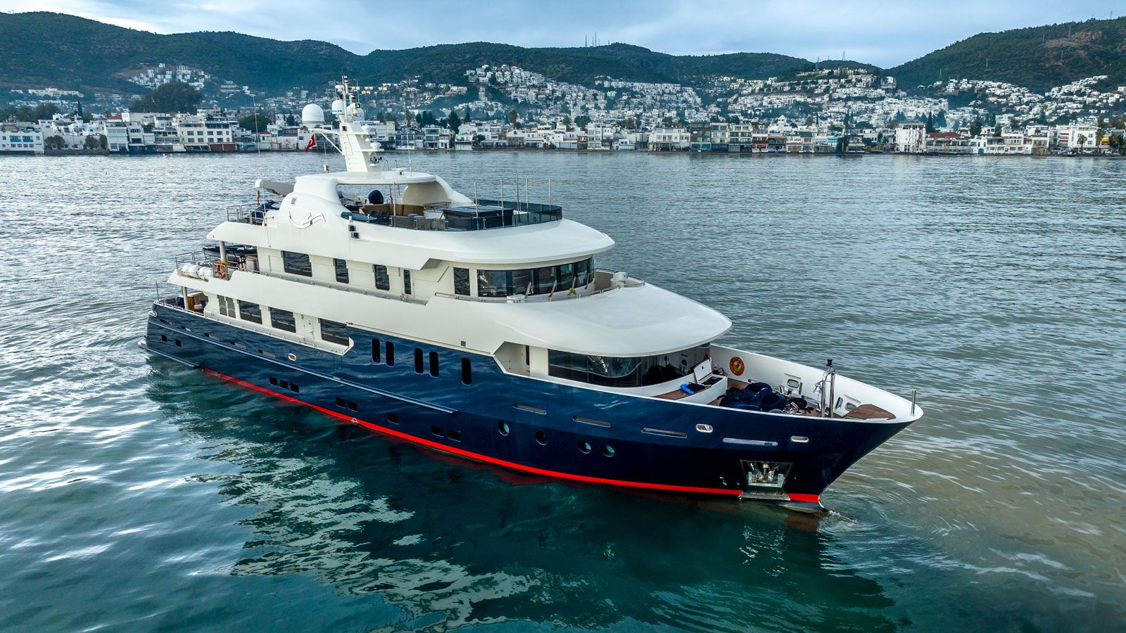 41m Mengi-Yay yacht Serenity II motor yacht for sale